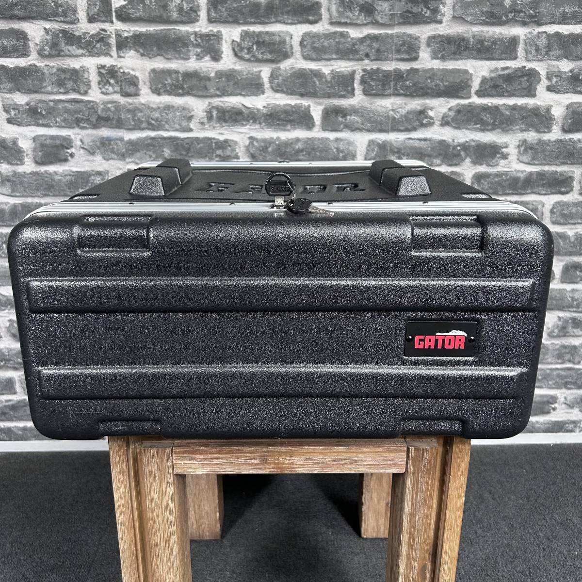 Gator GR-4L Molded PE Audio Rack Case 4U 19inch Deep - PREOWNED ...